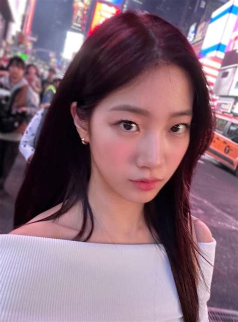 Kazuha Le Sserafim Selca Korean Dreams Girls On Tumblr