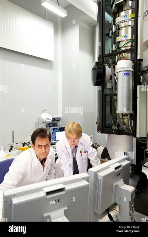 Atomic Resolution Imaging Using Tem High Resolution Transmission Electron Microscopy Laboratory