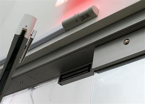 Efisien Dan Tetap Aman Menggunakan Magnetic Lock