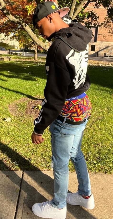 Sagging Pants Trend Sagging Clothes Men Wearing Ethika Drip Outfit Men