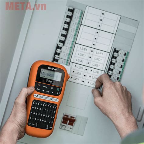 Máy in nhãn cầm tay Brother P Touch PT E110 META vn