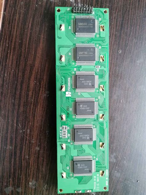 problem z podłączeniem wyświetlacza 4x40 do arduino leonardo arduino