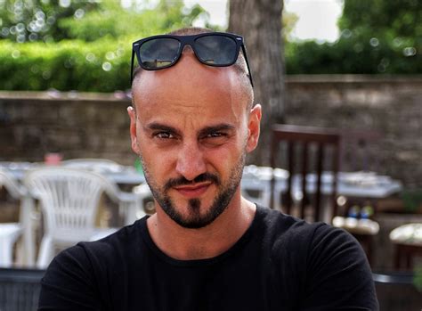 Кога бев дете со Жарко Димоски Јас бев „кловнот“ што ги забавуваше сите цело време