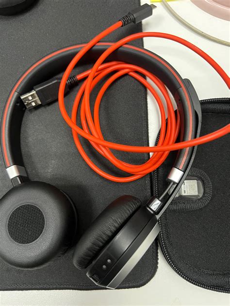 Jabra Evolve Se Stereo Used Audio Headphones Headsets On Carousell