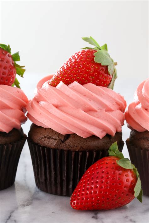 Chocolate Cupcakes With Strawberry Cream Cheese Frosting