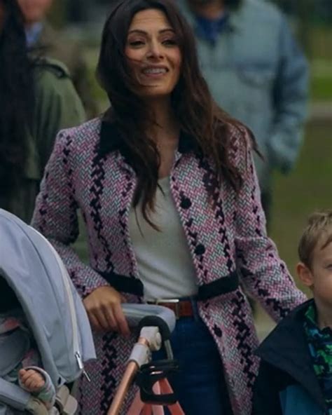 Sexlife Season 2 Sarah Shahi Pink Coat Bil­lie Pink Coat