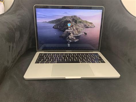 Macbook Pro 2017 13 Inch Core I7 16gb Ram 512gb Ssd Used