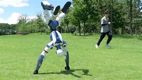 Unitree R1 The Chinese Humanoid Robot That Brings Robotics To Everyone