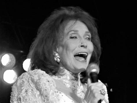 Loretta Lynn Folkerworld