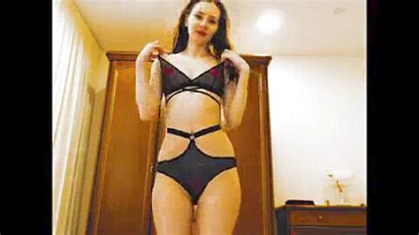 Questioning If She S A Seasoned Beauty HDSex Org