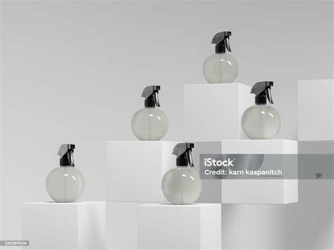 방아쇠 스프레이 병 모형 공 모양의 반투명 플라스틱 분무기 포장 원 모양의 액체 분무기 병 미스트 디스펜서 헤드가 있는 500ml 액체 용기 0명에 대한 스톡 사진 및 기타