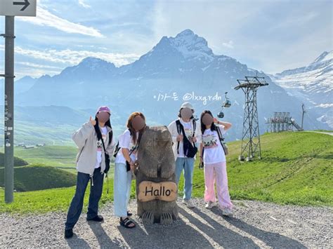 🇨🇭 6월 스위스 Day 4 01 가족티 맞춰 입고 피르스트 액티비티와 하이킹 즐기기 👩‍👩‍👧‍👦 네이버 블로그