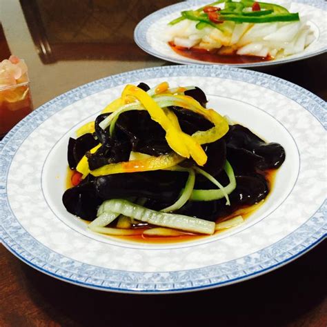 【凉拌黑木耳的做法步骤图，凉拌黑木耳怎么做好吃】学无止境lisa下厨房