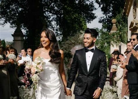 بعد زواجه من إميلي شاه 17 معلومة عن الفنان المصري العالمي مينا مسعود المصري اليوم