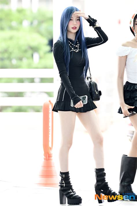 베이비몬스터 아사 ‘어마어마한 통굽에도 완벽한 워킹[포토엔hd] 뉴스인코리아