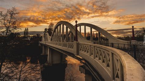 Most Claudelands Bridge Nad Rzeką Waikato W Hamilton