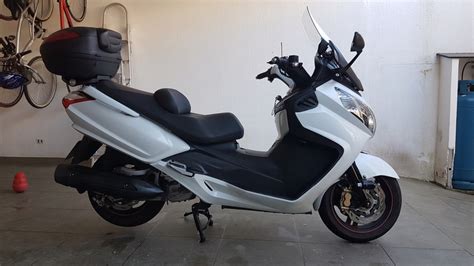 Vendo Maxsym 1415 Com 25400km