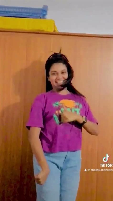 Gulabi Dance … 💃 Chathuri Maheshika Dance Short Youtube