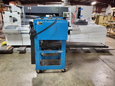 B Bunch 590 10 Fan Folder 2039 Sold Gb Flexo