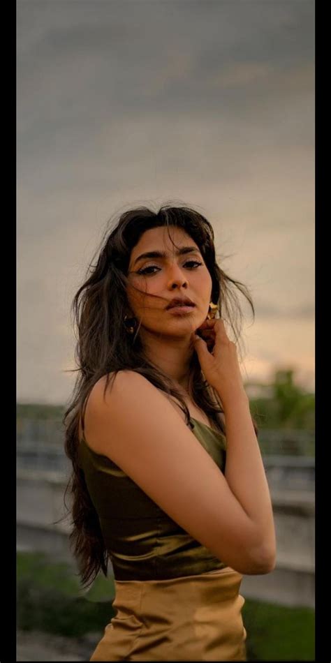 Aishwarya Lekshmi Hot 🔥 R Aishwarya Lekshmiii