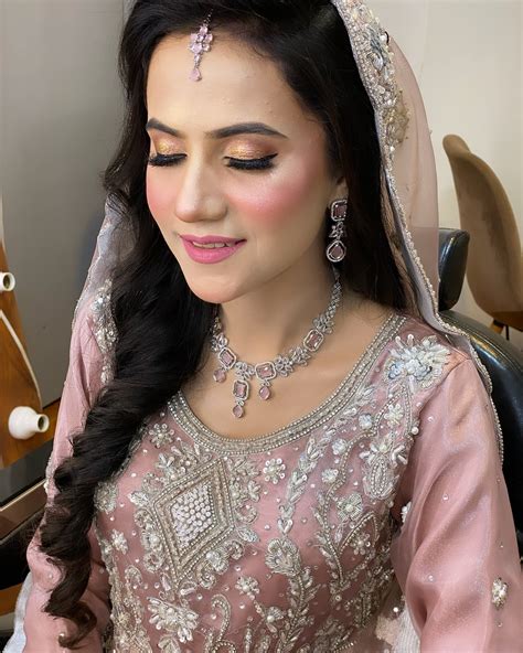 anum faiza anum mua instagram photos and videos