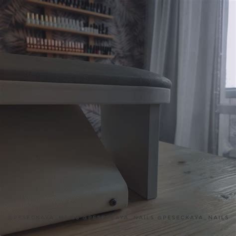 рабочее место мастера маникюра