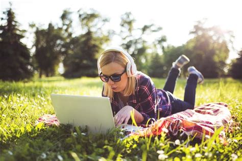 How To Embed Html In An Email