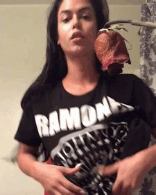 Solo shemale Gifs de Sexo GIF Porno GIFs XXX 3841580 Página 2 PICTOA