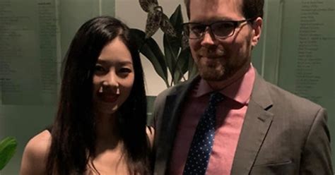 It 재벌 썸남과 함께 서정희 딸 서동주 S라인 드레스 포착