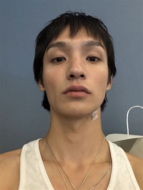 Biodata Profil Chae Jong Seok Dikabarkan Pacar Han So Hee