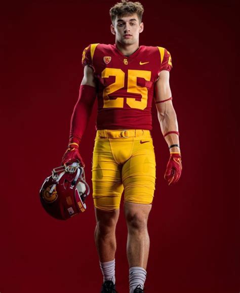 Images Posted On Sep 23 2023 Bulgingandmore On Tumblr