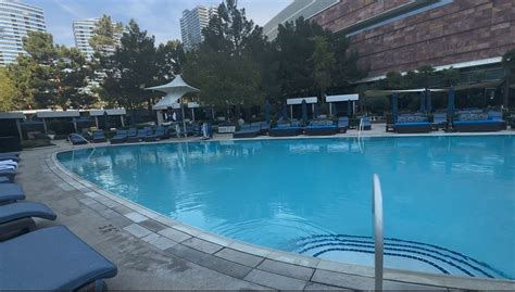 New York New York Las Vegas Pool 2025 Season Hours And Prices