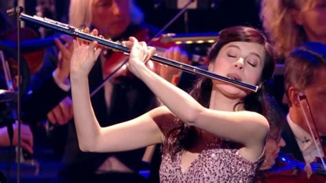 Mathilde Calderini Mozart Andante En Do Majeur Extrait Vidéo Les Victoires De La Musique