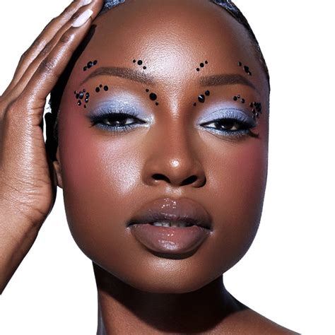 5 Autumn Makeup Trends That Are Set To Be Big This Season And How To