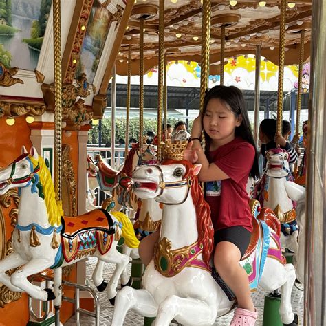 Ханиад хүрсэн ч Цоглог байгаа би 🤣 Хайртай шооо Урангаас Facebook