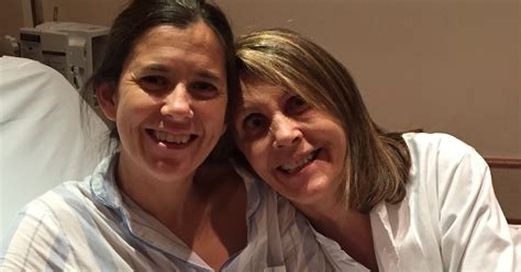 Son Madre E Hija Las Unió Una Grave Enfermedad La Maternidad