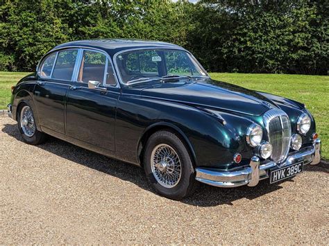 Daimler V8 250 Buyers Guide [updated H2 2024]