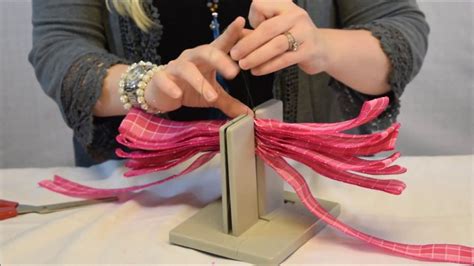 Easy Bowdabra Bow Tutorial Bowmaker Tutorials Probowthehand How To
