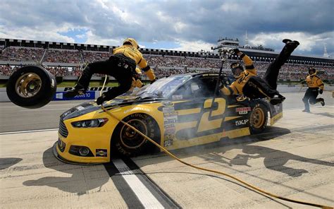 【nascar】纳斯卡史上最失败的10次进站 Top 10 Pit Stop Fails Of All Times 哔哩哔哩 Bilibili