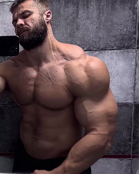 Massive Bearded Musclebeast ThisVid Com Massive Bearded Musclebeast ThisVid Com