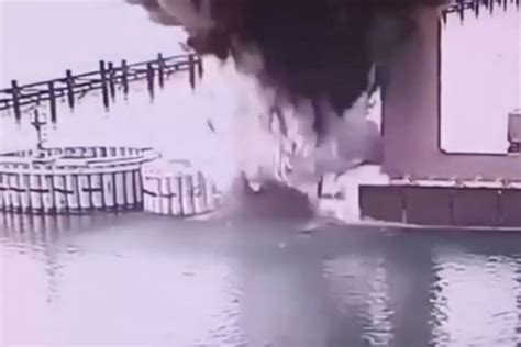 Ukraine Hits Putins Bridge To Crimea With Underwater Bomb Attack The