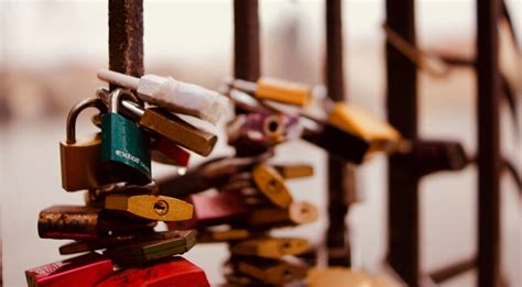 Implementing Distributed Locks In Net Core With Redis Or Zookeeper