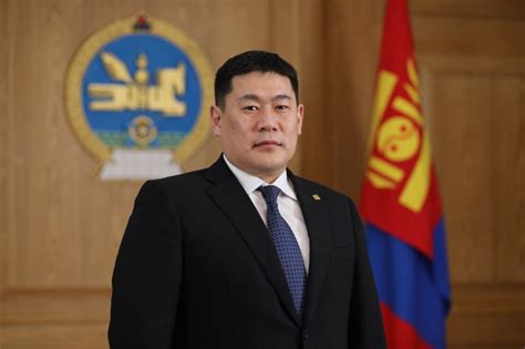 Ерөнхий сайд Л Оюун Эрдэнэ шүүх эрх мэдэл хууль сахиулах байгууллагын алба хаагчдад мэндчилгээ