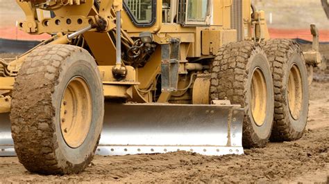 Worker Breaks Leg After Hit By Grader At Weir Views Herald Sun