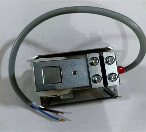 Thomas Vibrating Armature Pump For Industrial Ac Powered At ₹ 19750