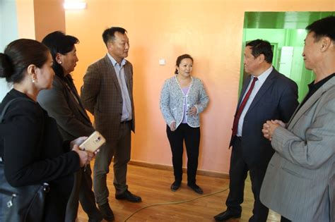 АЙМГИЙН ИТХ ЫН ДАРГА СУРГУУЛЬ ЦЭЦЭРЛЭГИЙН ЗАСВАР БҮТЭЭН БАЙГУУЛАЛТЫН АЖИЛТАЙ ТАНИЛЦАВ