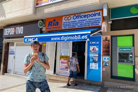 Как выгодно обналичивать евро с карты в Европе