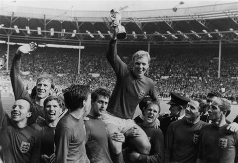Культовые моменты из истории чемпионатов мира по футболу Picturehistory — Livejournal