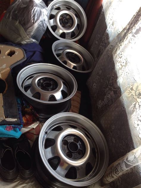 Новые тапки Два комплекта — Volkswagen Passat B4 1 9 л 1995 года колёсные диски Drive2