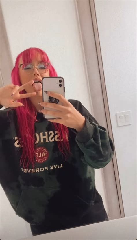 Someone Knows If She Has Pictures Of Prison School Current Image To Attract Attention Sabrina